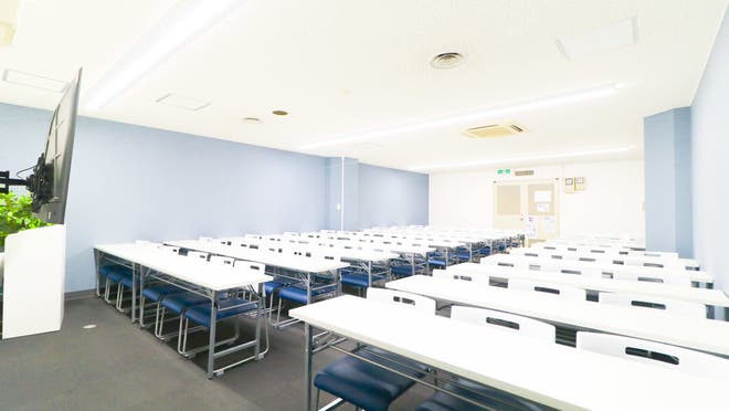 【梅田駅地下直結で最高の立地!大阪駅前第1ビル!80名】75型モニター・WiFi全て無料!ふれあい貸し会議室 梅田No128の写真4