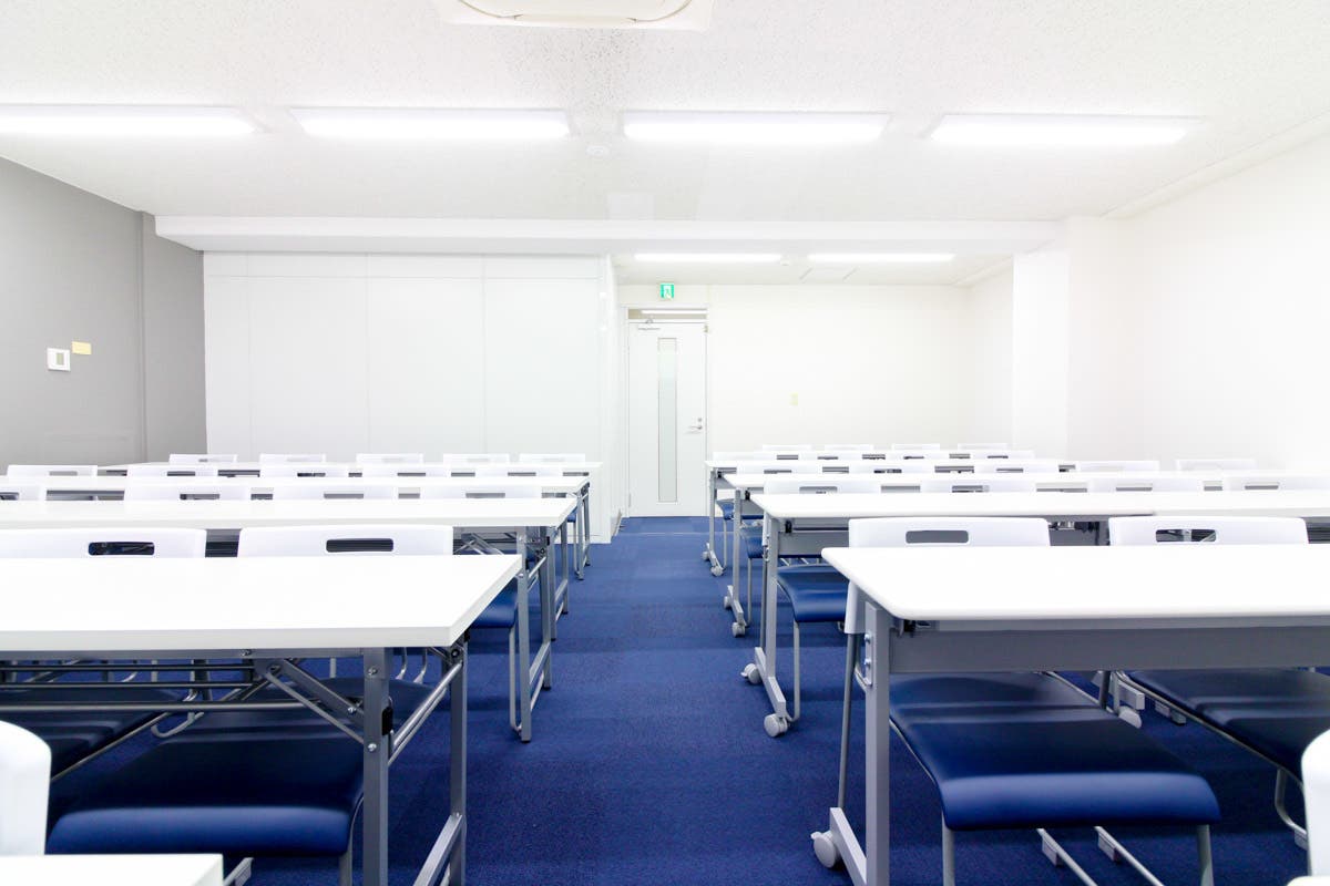 【天神駅出口徒歩2分！56名！】65インチ大型モニター・10Gbps光回線・WiFi全て無料！ふれあい貸し会議室 天神No130の写真5