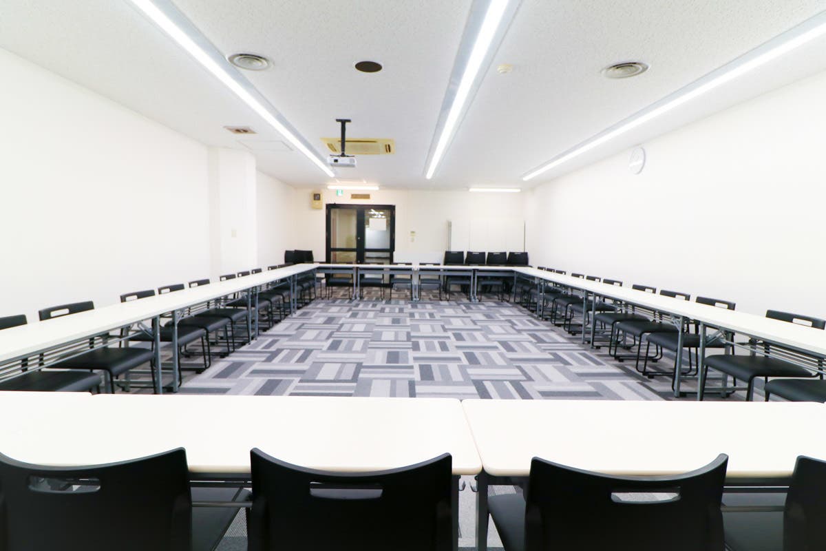 【梅田駅地下直結で最高の立地！大阪駅前第１ビル！80名】プロジェクター・WiFi全て無料！ふれあい貸し会議室 梅田No127の写真16