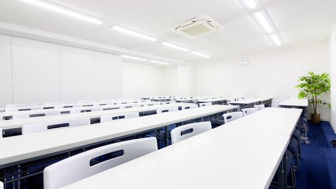 【天神駅出口徒歩2分!56名!】65インチ大型モニター・10Gbps光回線・WiFi全て無料!ふれあい貸し会議室 天神No130の写真6