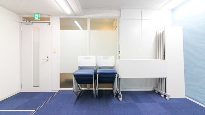 【天神駅出口徒歩2分!16名!】40インチ大型モニター・10Gbps光回線・WiFi全て無料!ふれあい貸し会議室 天神No131の写真16