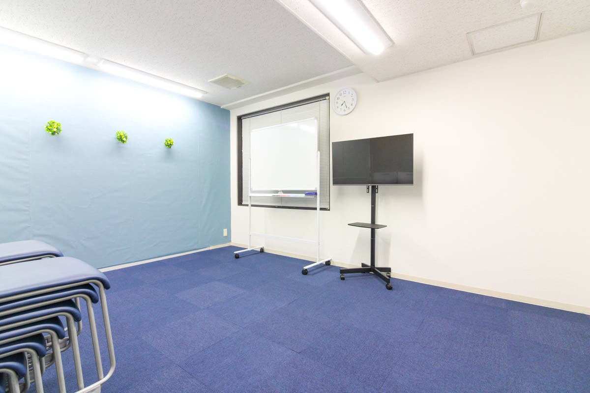 【天神駅出口徒歩2分！16名！】40インチ大型モニター・10Gbps光回線・WiFi全て無料！ふれあい貸し会議室 天神No131の写真18