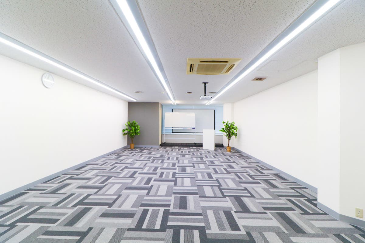 【梅田駅地下直結で最高の立地！大阪駅前第１ビル！80名】プロジェクター・WiFi全て無料！ふれあい貸し会議室 梅田No127の写真22