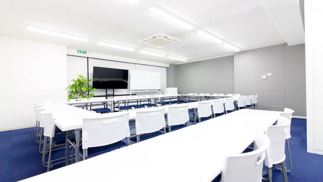 【天神駅出口徒歩2分!56名!】65インチ大型モニター・10Gbps光回線・WiFi全て無料!ふれあい貸し会議室 天神No130の写真12