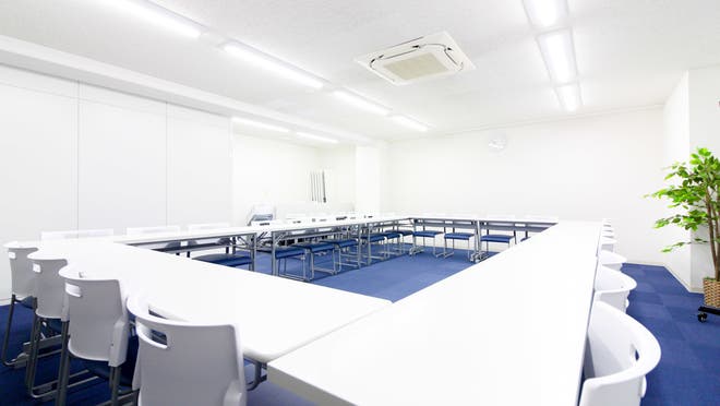 【天神駅出口徒歩2分!56名!】65インチ大型モニター・10Gbps光回線・WiFi全て無料!ふれあい貸し会議室 天神No130の写真16