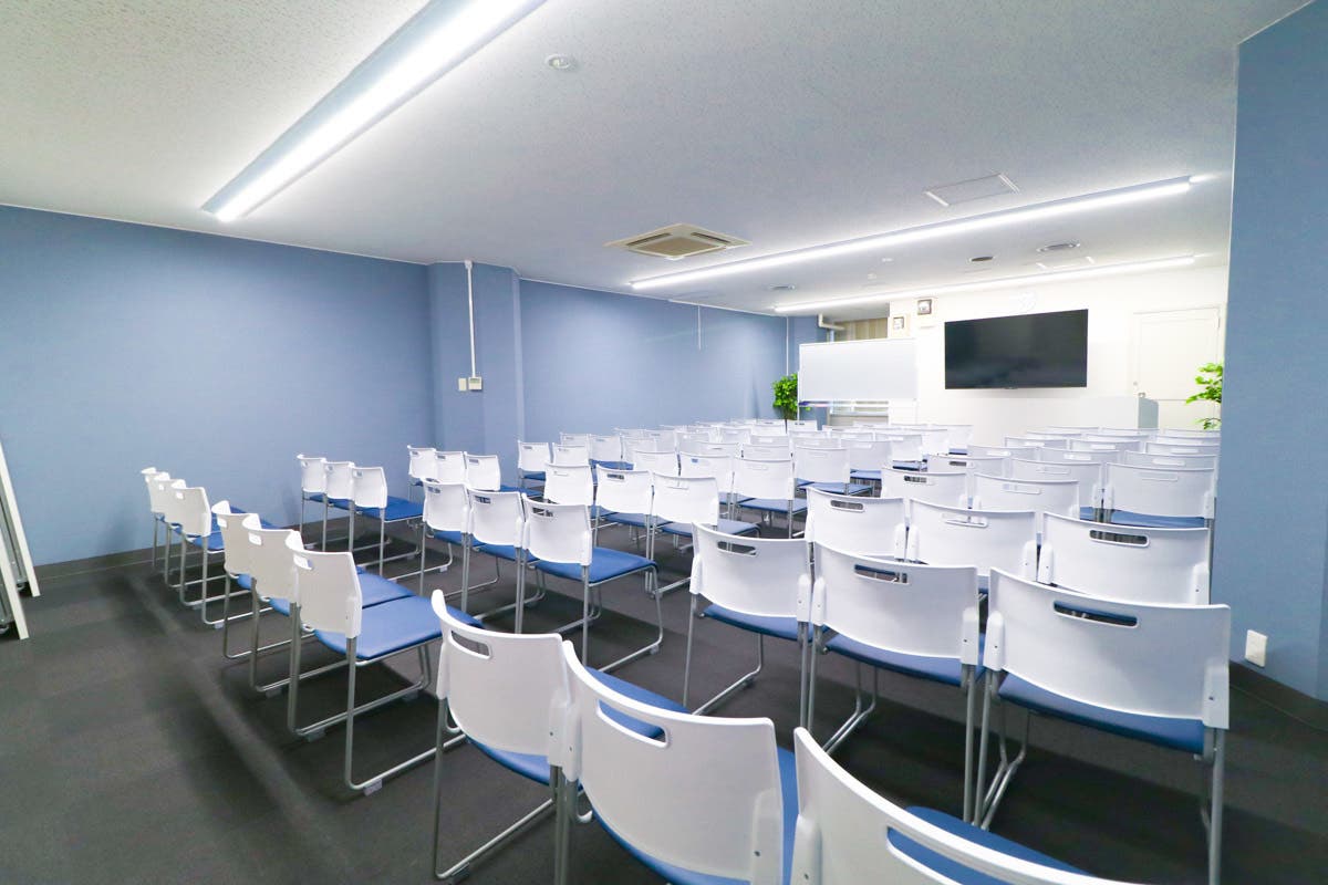 【梅田駅地下直結で最高の立地！大阪駅前第１ビル！80名】75型モニター・WiFi全て無料！ふれあい貸し会議室 梅田No128の写真19