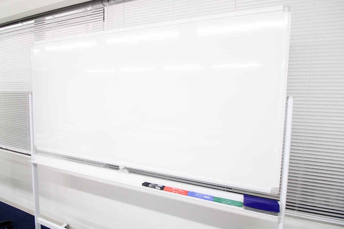 【天神駅出口徒歩2分！56名！】65インチ大型モニター・10Gbps光回線・WiFi全て無料！ふれあい貸し会議室 天神No130の写真26