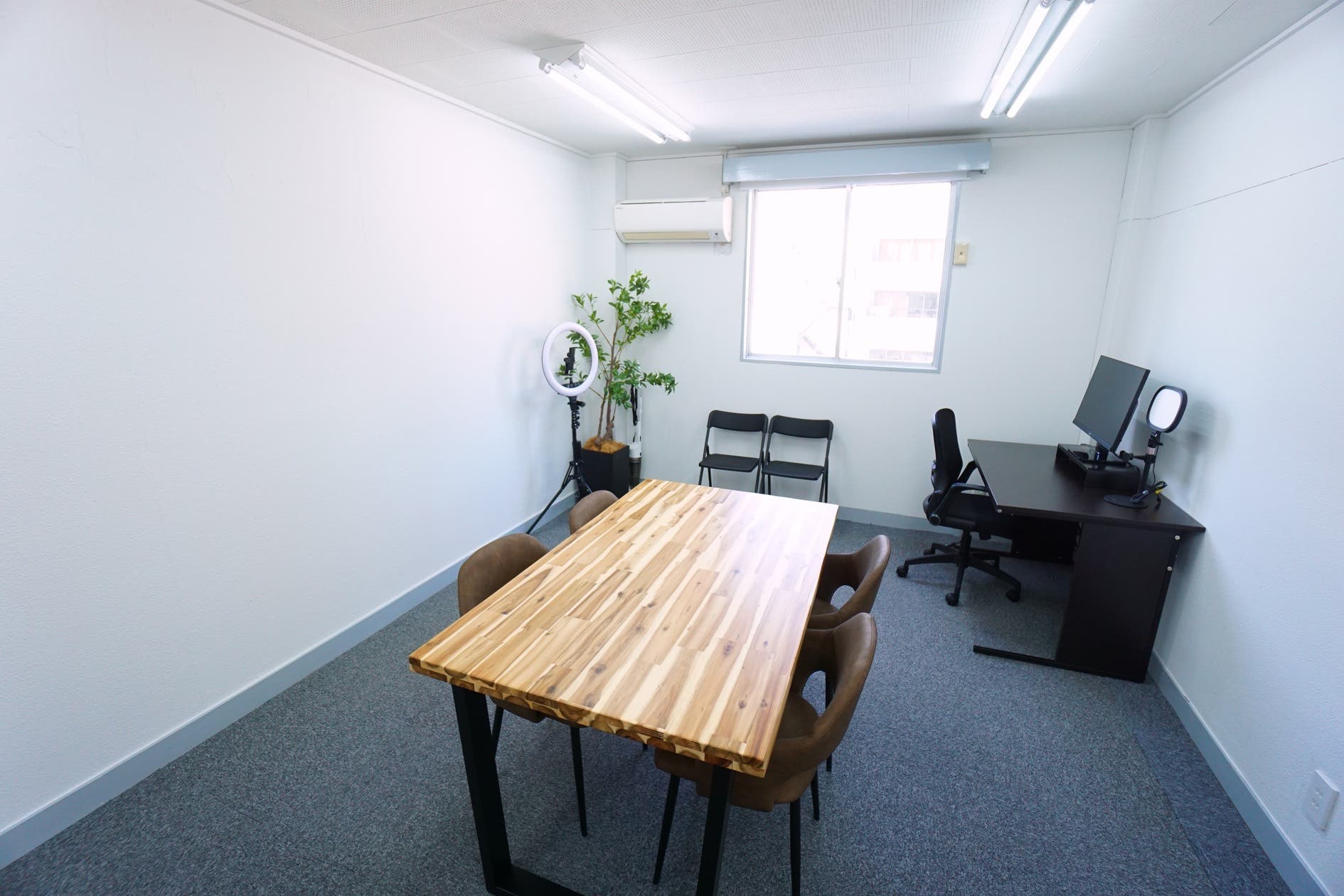 ＜ミニマルオフィス新宿＞便利な新宿駅近く🚃高速光回線Wi-Fi📶テレワーク/Zoom/会議/商談/面接の写真6