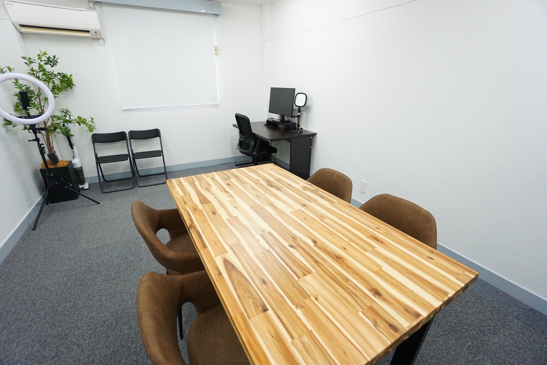 ＜ミニマルオフィス新宿＞便利な新宿駅近く🚃高速光回線Wi-Fi📶テレワーク/Zoom/会議/商談/面接の写真8