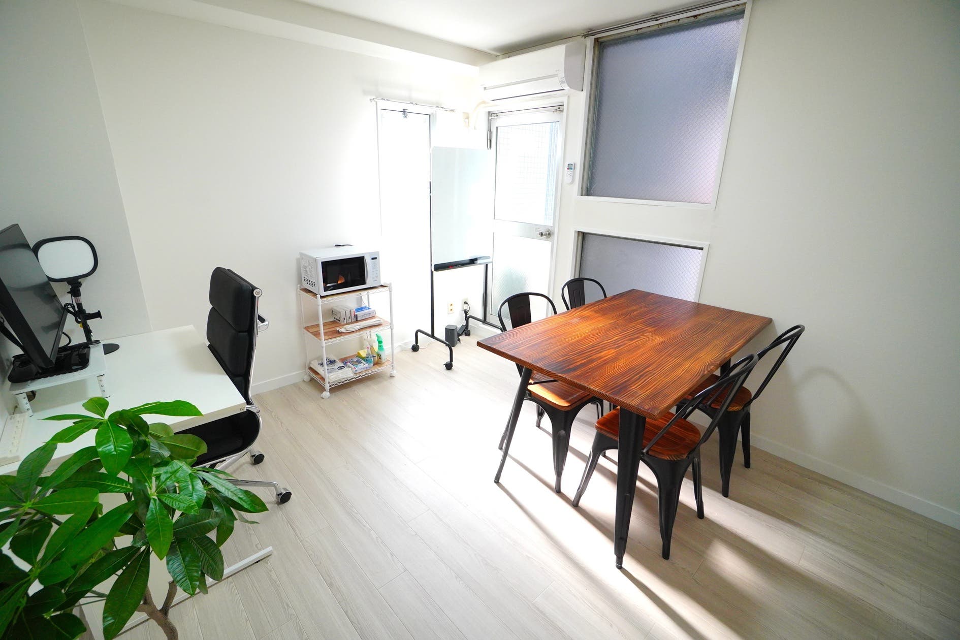 ＜ミニマルオフィス森ノ宮＞森ノ宮駅徒歩1分🚃Wi-Fi📶モニター🖥️テレワーク/Zoom/会議/商談/面接の写真6