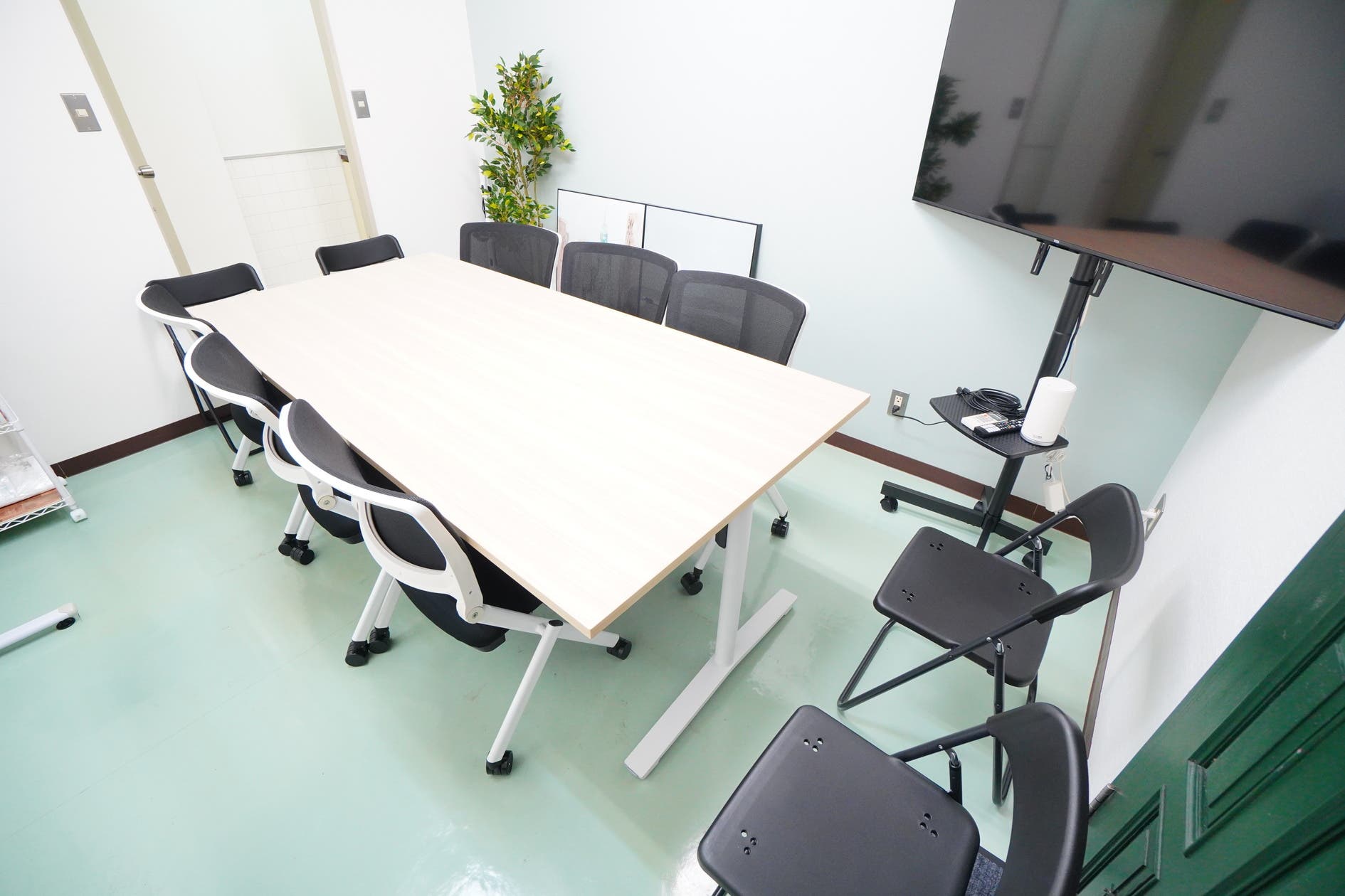 ＜テレワーク@南森町天満宮＞土足OK！天神橋商店街のビル１階🚃光回線Wi-Fi📶スマートテレビ📺会議/面接/テレワーク/Zoomの写真6