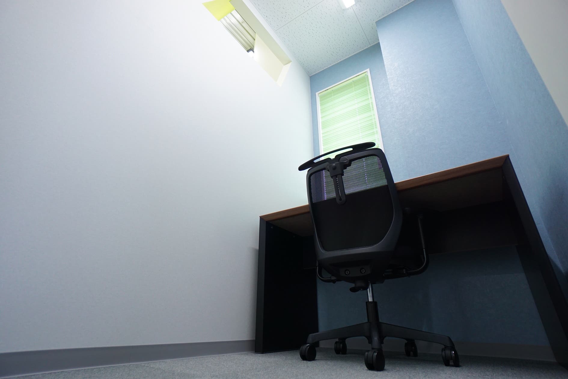 ＜ハニーコムコム稲毛 ワークNo.1＞半個室のコワーキングスペース💻声出し不可🚫光回線Wi-Fi📶電源🔌テレワーク/自習の写真13