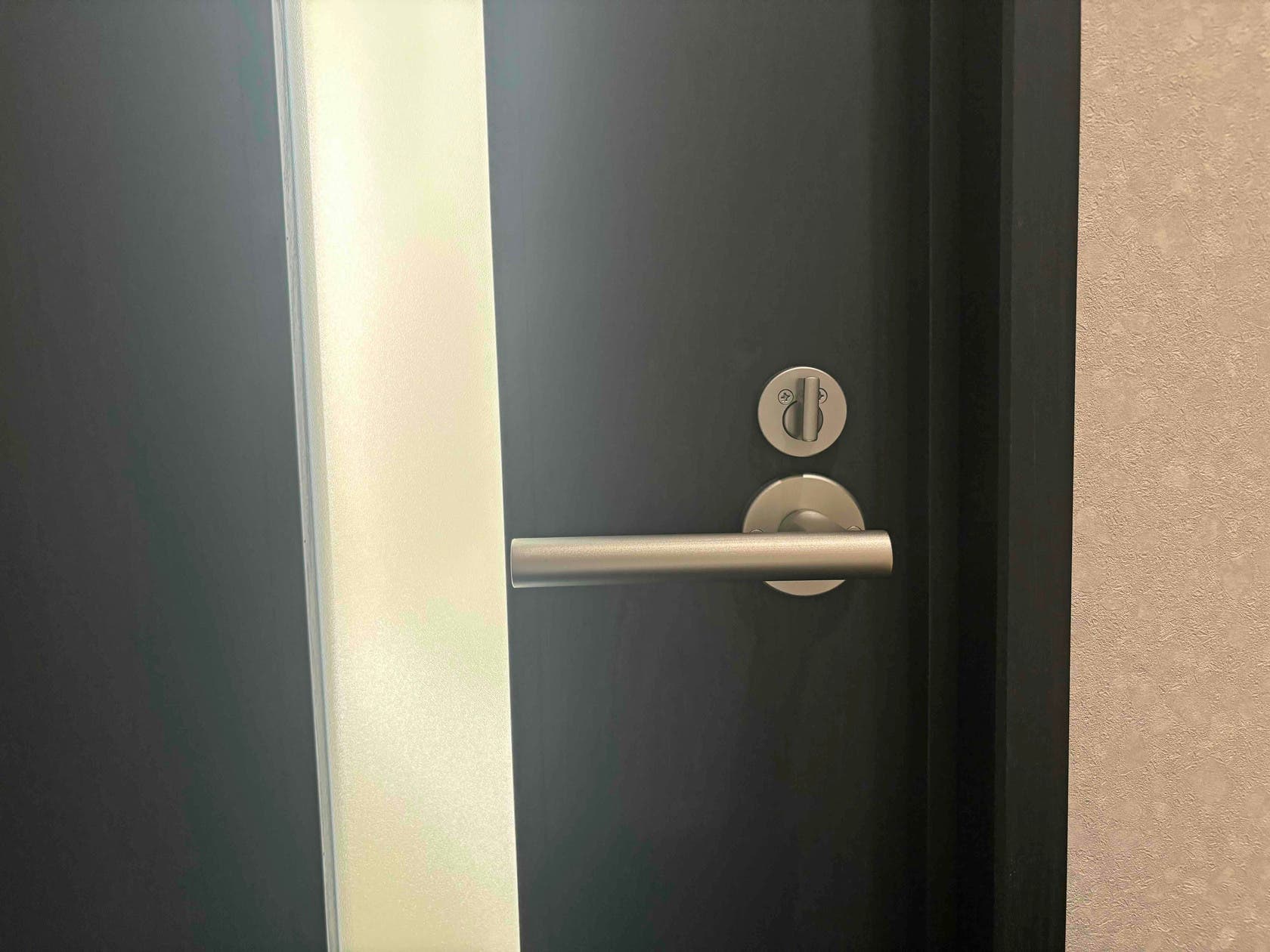 ✨12~1月値下げ中✨【茅場町駅3番出口0分】個室No.9 /外部モニター設置/WEB会議/勉強/Wifi/外出可（鍵付）の写真8