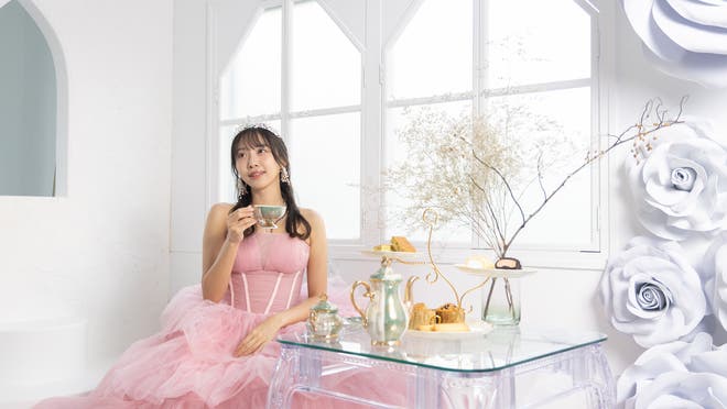 【花とつながる無限・白のファンタジー】4面自然光|シンデレラ馬車|満月|階段|漆喰白壁|ドレス着放題!|撮影機材無料!の写真8