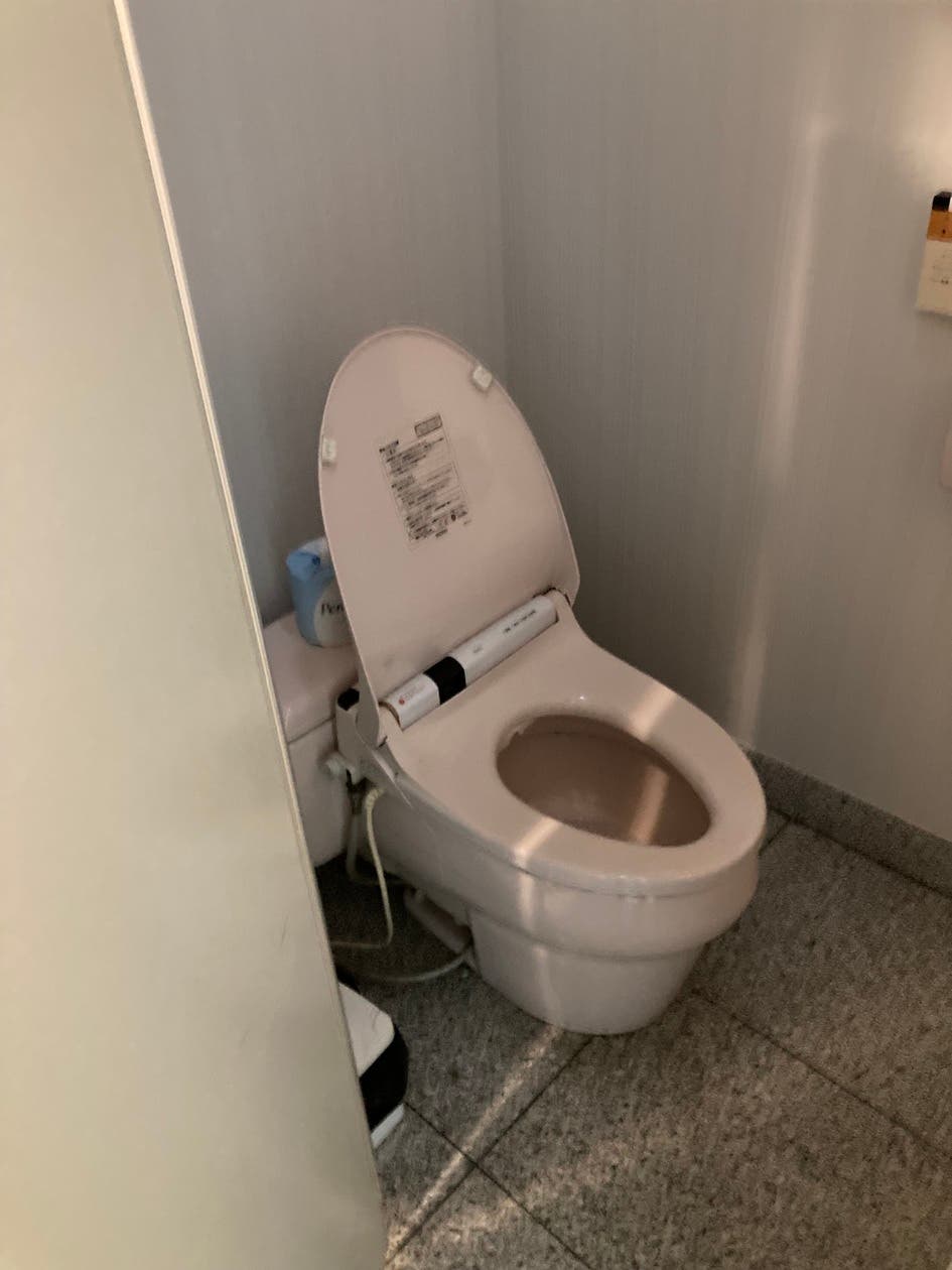 ★平日１時間８７８円★高田馬場3分・会議・女子会・最大8名までOK・高速Wi-Fi・ホワイトボード・モニター・ゲーム等無料の写真13