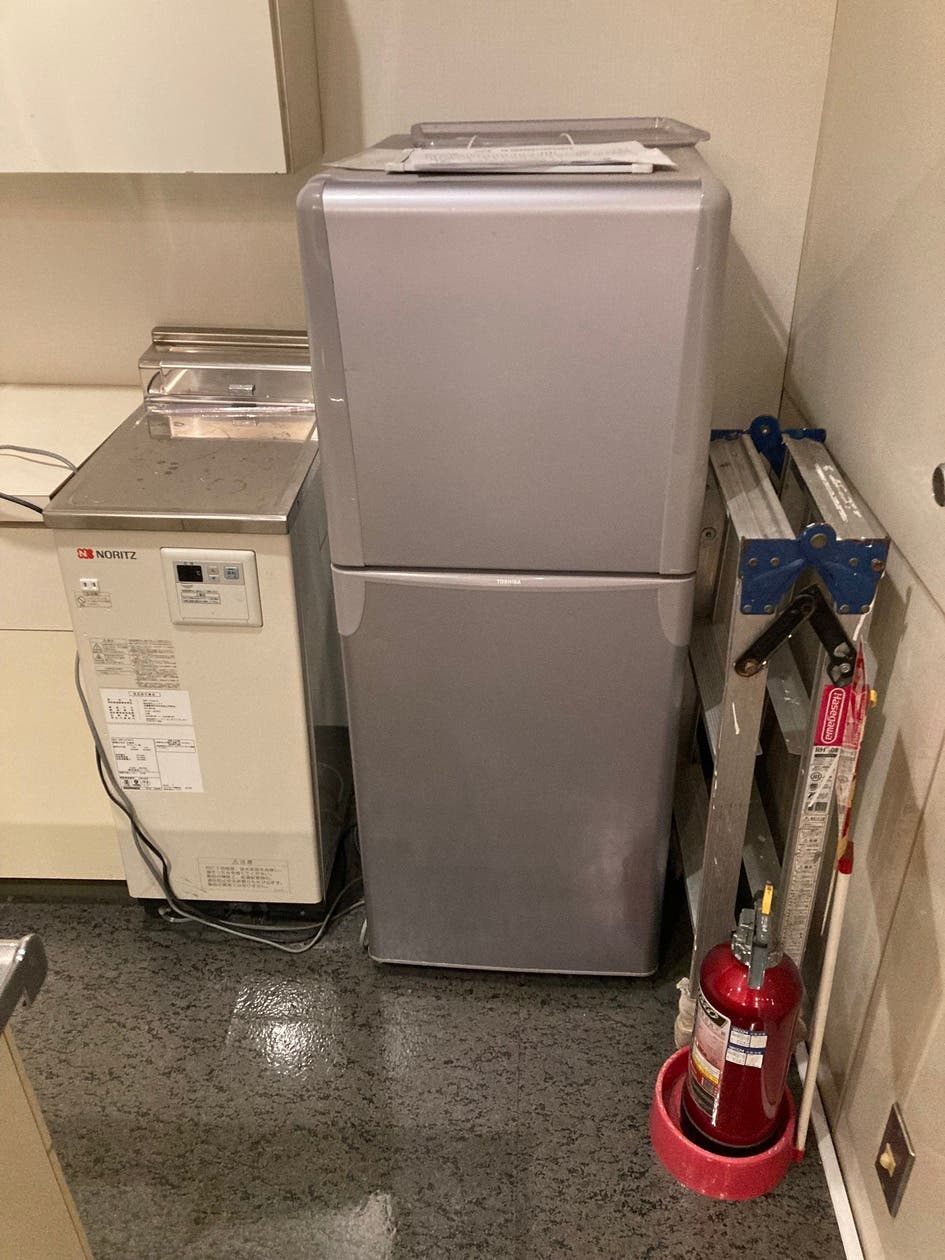 ★平日１時間８７８円★高田馬場3分・会議・女子会・最大8名までOK・高速Wi-Fi・ホワイトボード・モニター・ゲーム等無料の写真11