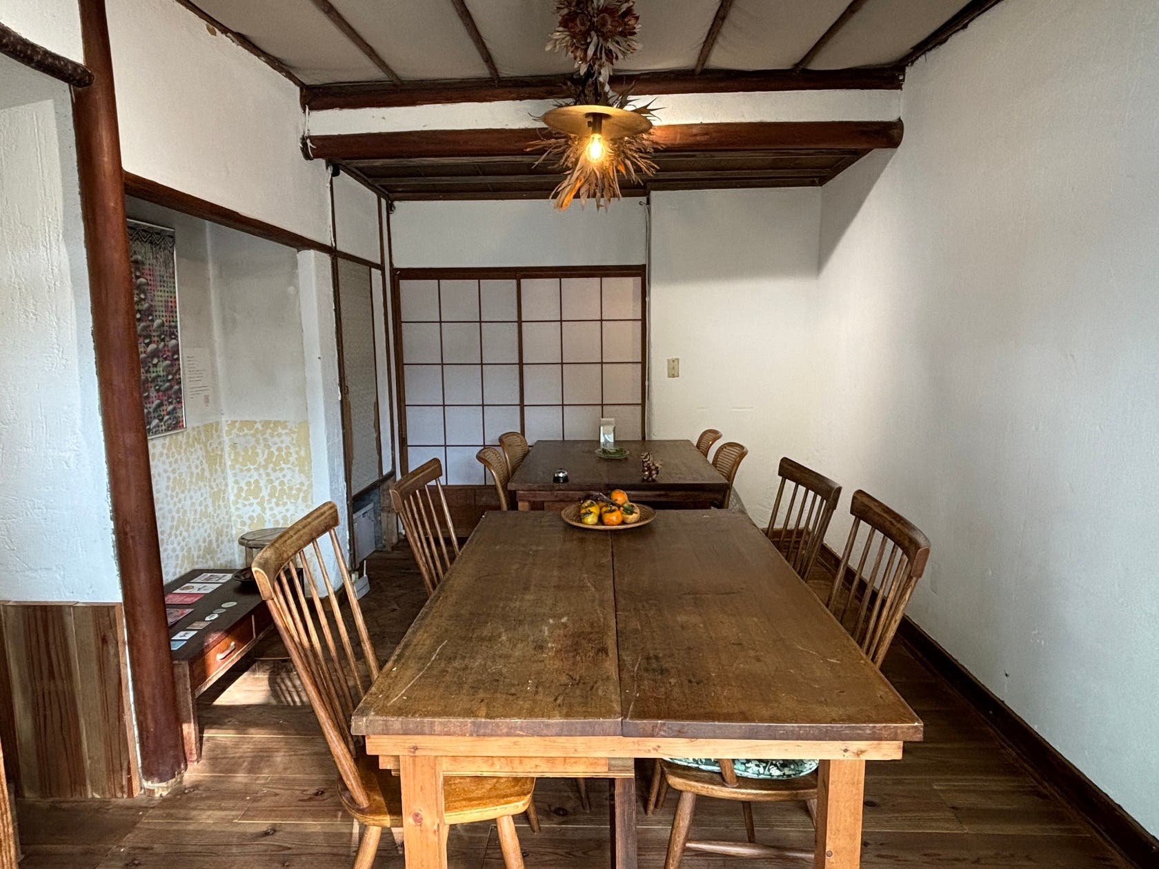 逗子駅から徒歩9分/駐車場1台可/シンボルツリーを眺める個室の写真5