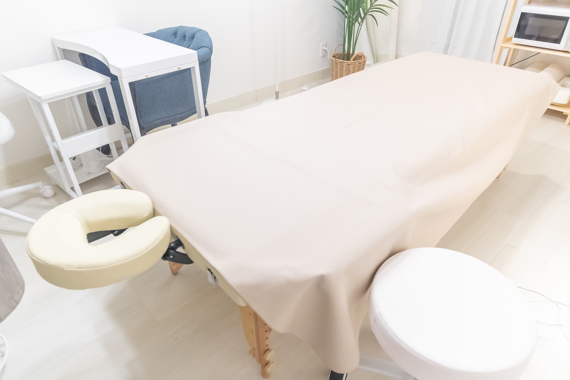 【三軒茶屋駅２分】完全個室プライベートサロン🌿無料設備充実！調光ライト✨24時間営業⏰渋谷から2駅🚊エステやネイル、整体等にの写真13