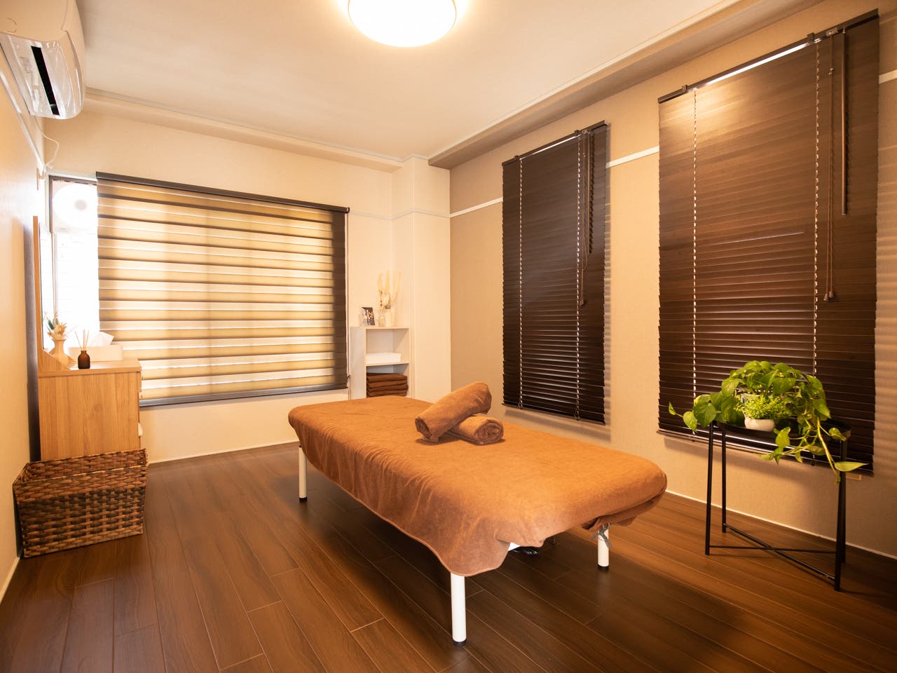 整体、エステ、マツエクに◎【立川駅・西国立駅徒歩8分】電動昇降ベッド＆個室でゆったり施術✨の写真1
