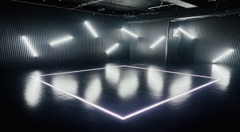 🏆ベストホスト賞受賞スペース🏆【駅徒歩1分】黒と床埋込LEDライトのモダンなスタジオ・撮影スペース📸ダンス/Youtube