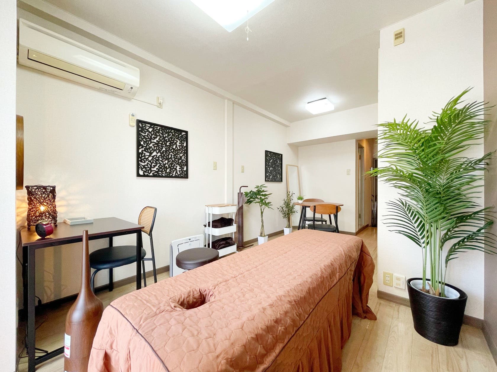 静岡駅徒歩４分⭐️完全個室のレンタルサロン⭐️の写真2