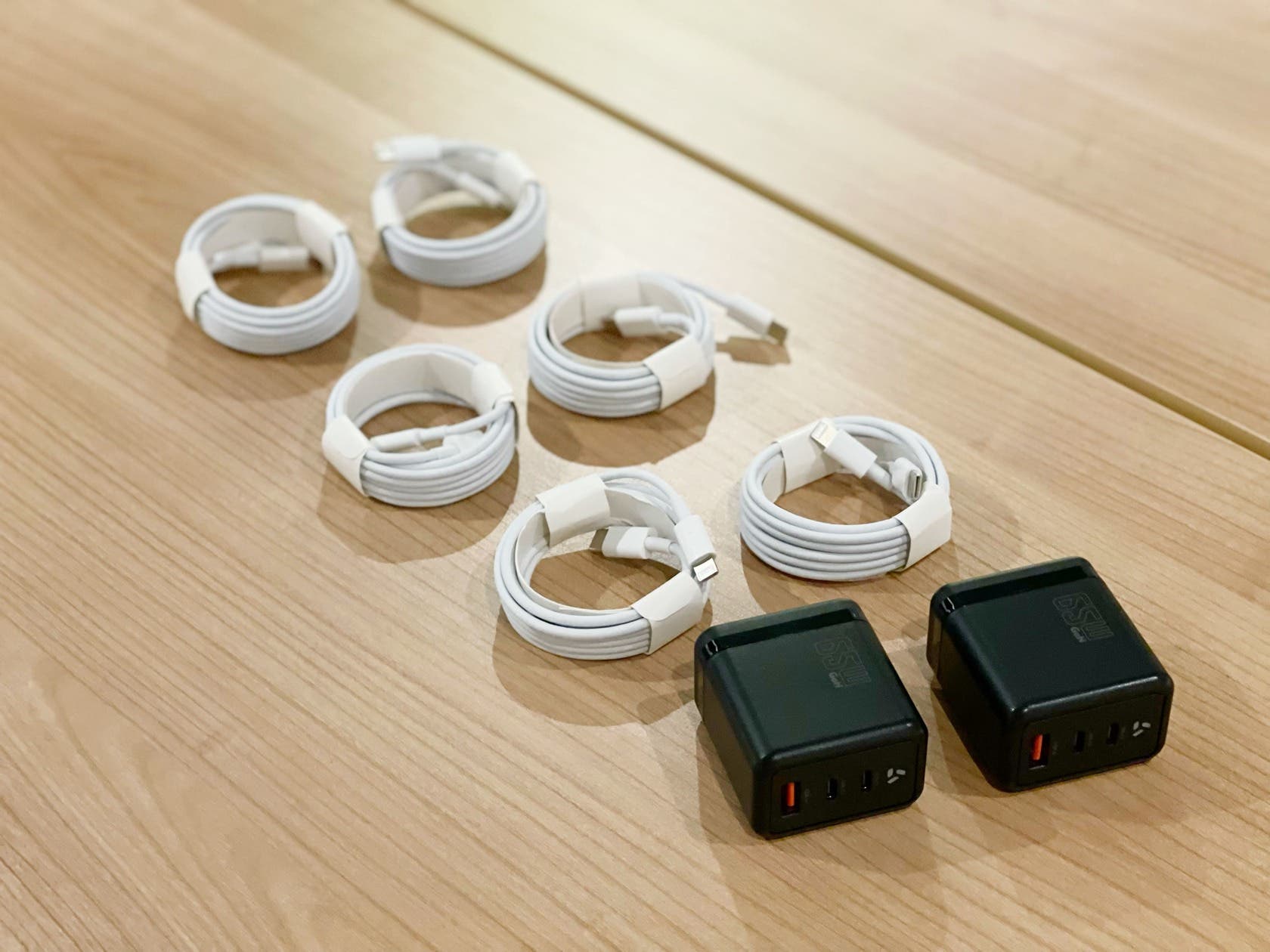 【静岡駅4分、12名利用可】完全個室！モニター・ホワイトボードあり！ WIFI無料！貸し会議室ユニエル 静岡Dの写真11