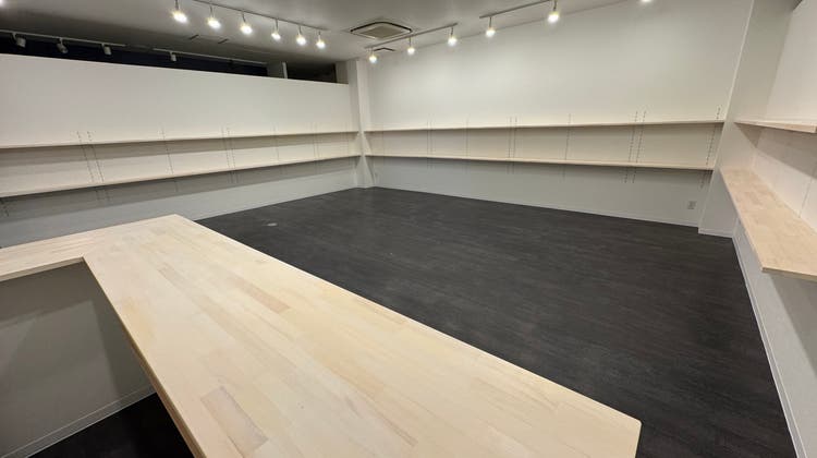 宇部市中央町 アート展示・物販イベントなど多目的に利用可能の写真1