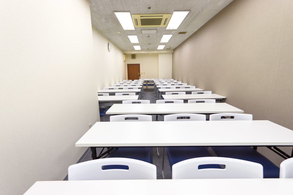 【JR新橋駅目の前！36名】プロジェクタ―・WiFi無料！10Gbps回線！ふれあい貸し会議室 新橋No125 ニュー新橋ビルの写真5