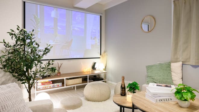 〈✨心斎橋徒歩圏内💕新規オープン🎀〉韓国っぽ🤍×おうちシアター🎬隠れ家で女子会💕大迫力100㌅で鑑賞会🎬✨の写真2