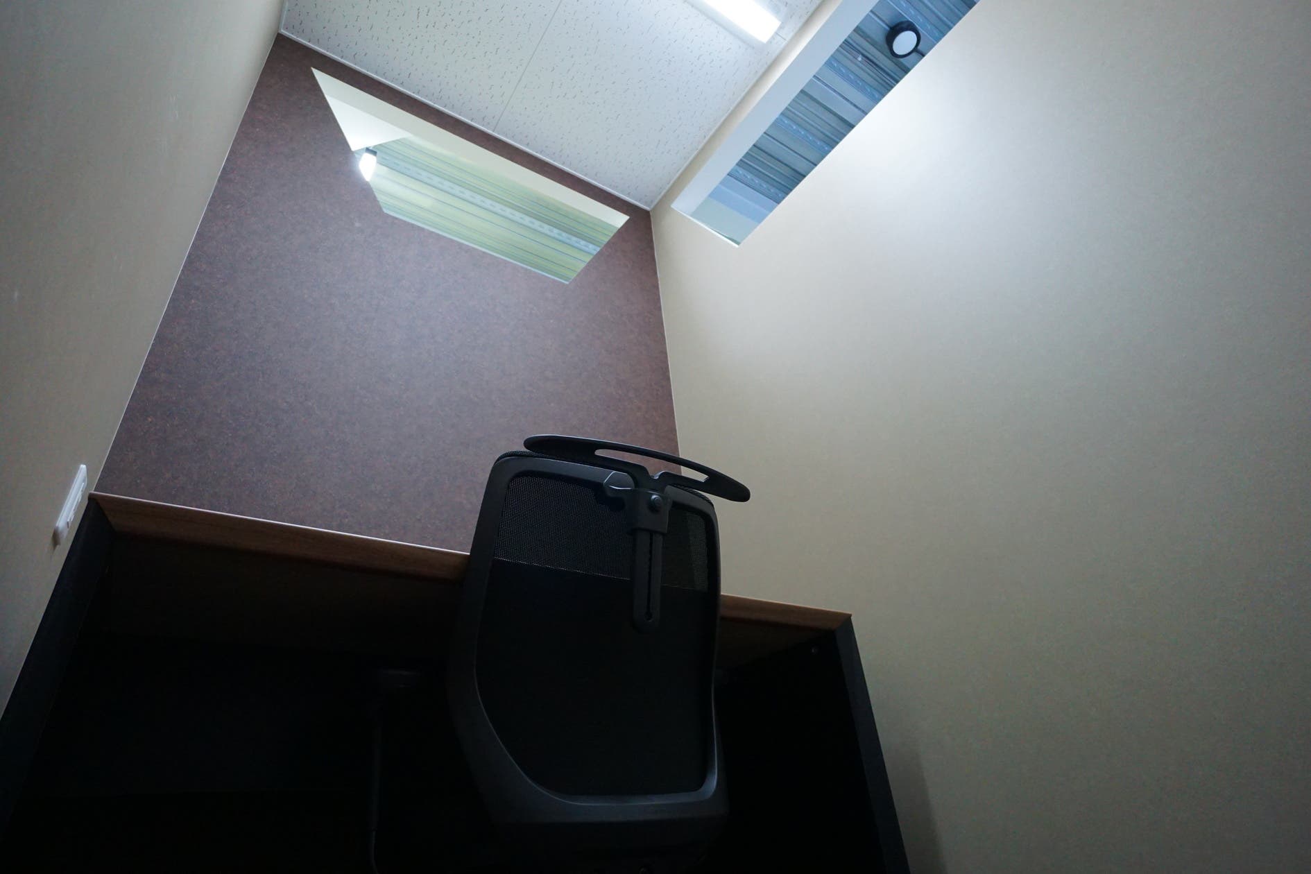 ＜ハニーコムコム稲毛 ワークNo.4＞半個室のコワーキングスペース💻声出し不可🚫光回線Wi-Fi📶電源🔌テレワーク/自習の写真10