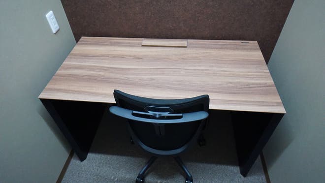 <ハニーコムコム稲毛 ワークNo.8>半個室のコワーキングスペース💻声出し不可🚫光回線Wi-Fi📶電源🔌テレワーク/自習の写真9