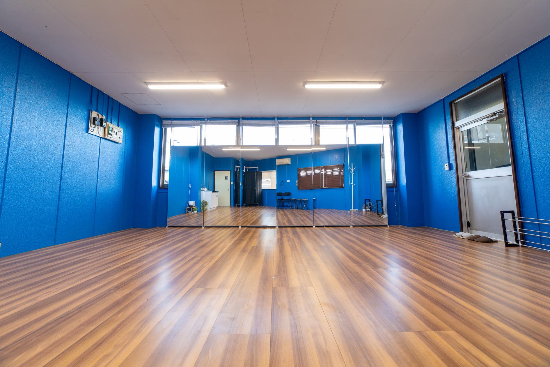 【★オープン価格★】熊谷駅徒歩5分★ダンスができるレンタルスタジオ【24時間営業】全長4.8mの大型鏡設置！の写真9