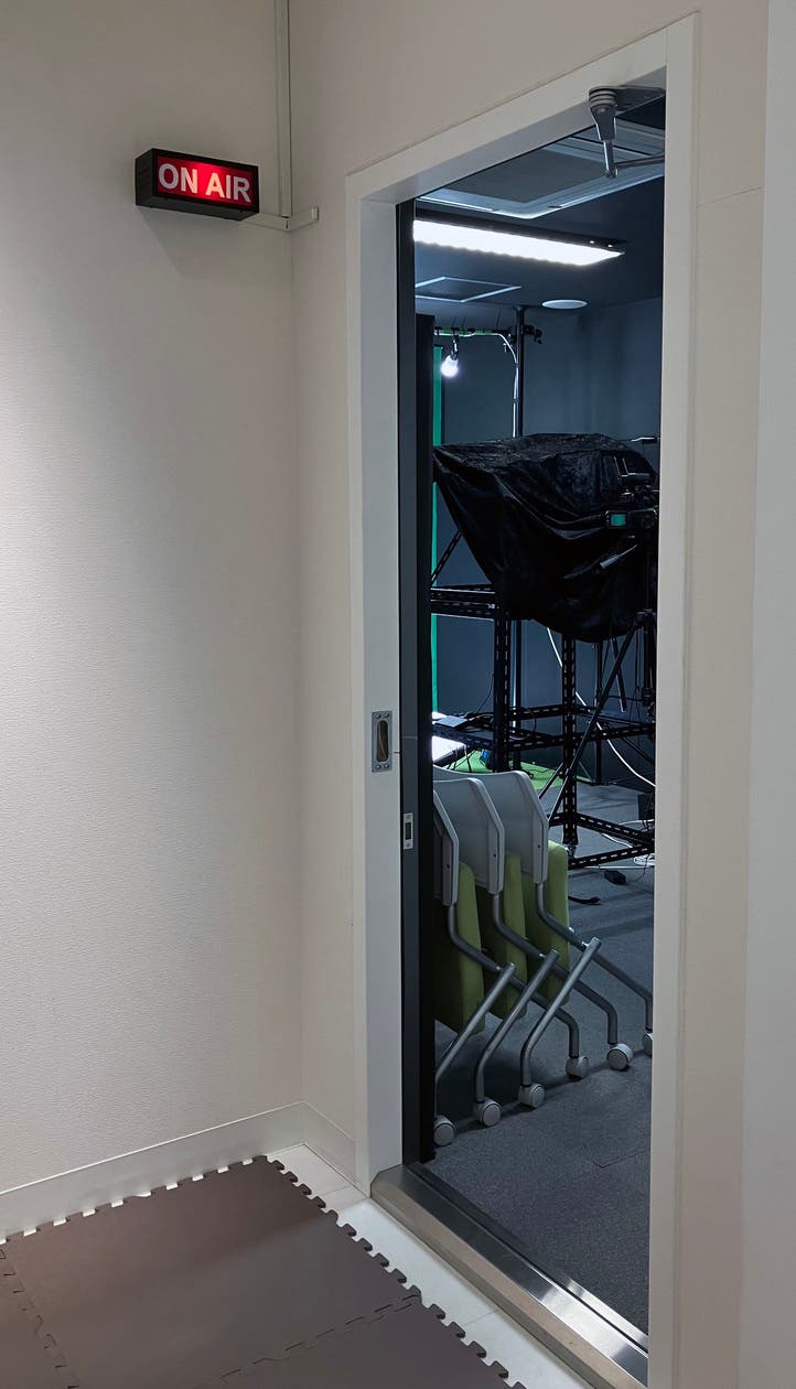 【三田駅徒歩4分】セミナー撮影/研修収録/スタジオ撮影/教材収録/クロマキー/電子黒板での収録に最適な撮影スタジオ！の写真6