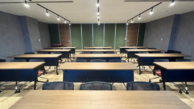 駅直結!新橋駅徒歩1分|最大51名|セミナー講演、懇親会、勉強会に最適!|セミナールーム『チャップリン』の写真8