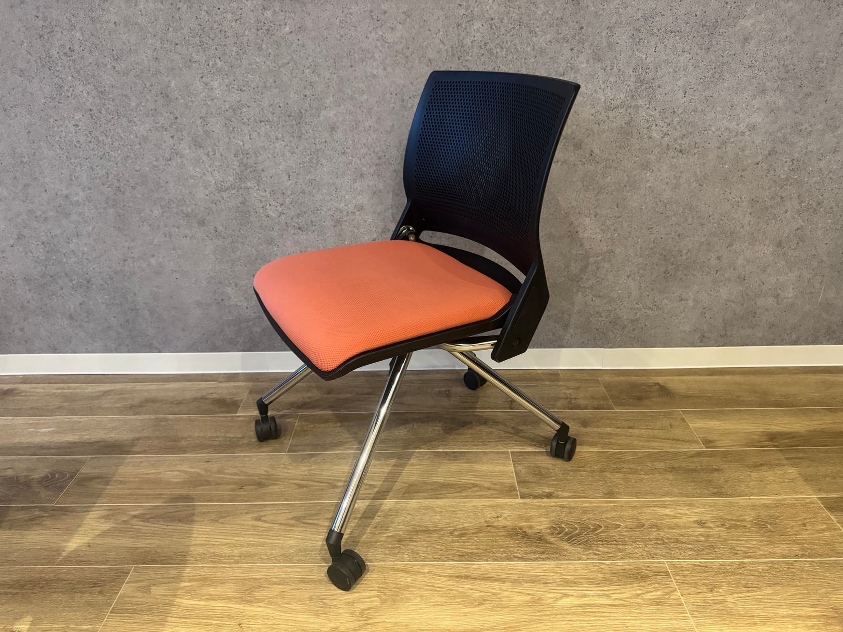 駅直結！新橋駅徒歩1分｜最大51名｜セミナー講演、懇親会、勉強会に最適！｜セミナールーム『チャップリン』の写真12