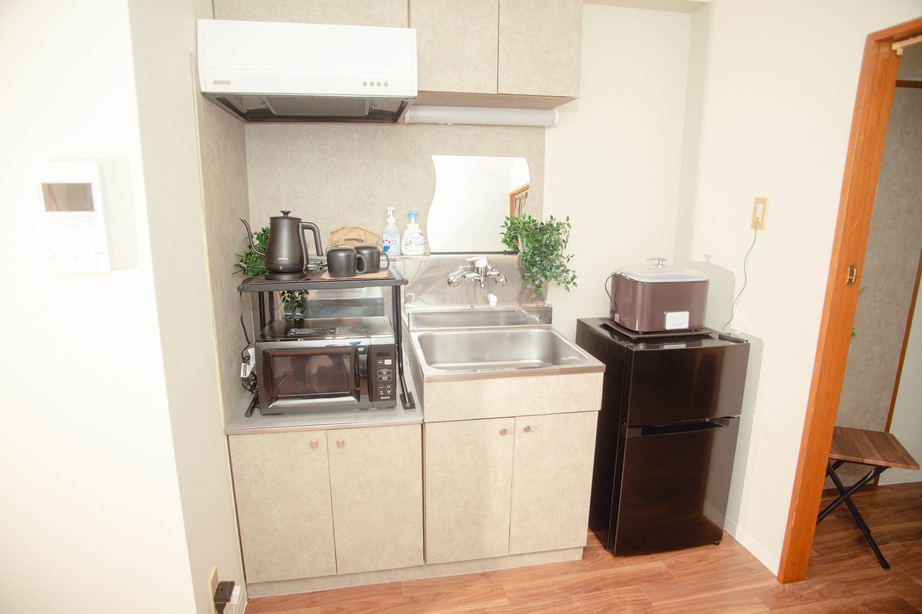 《エアコン完備》　札幌バスセンター前駅5分＞駐車場有！完全個室のレンタルサロンの写真8