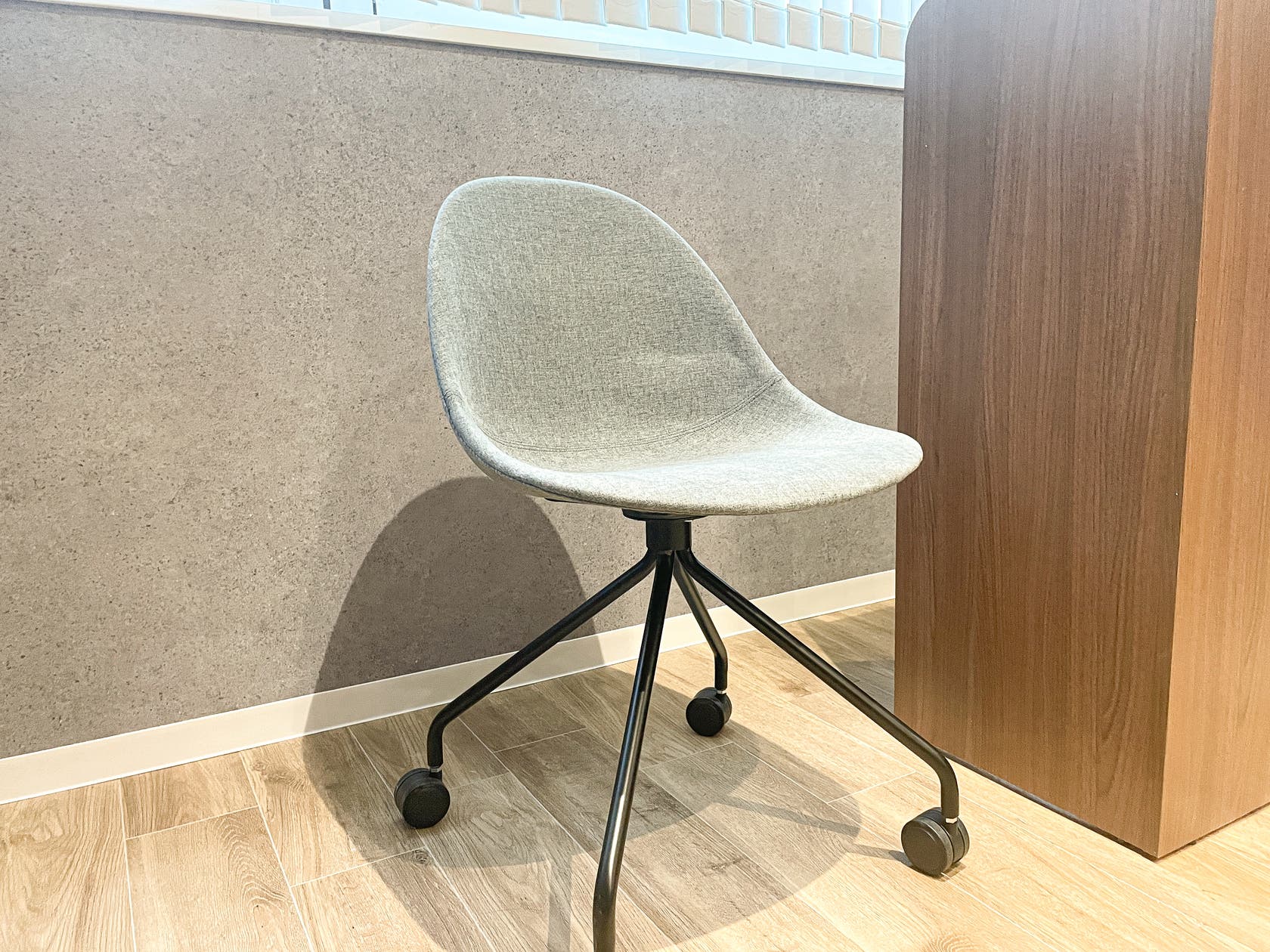 駅直結！新橋駅徒歩1分｜最大51名｜セミナー講演、懇親会、勉強会に最適！｜セミナールーム『チャップリン』の写真28