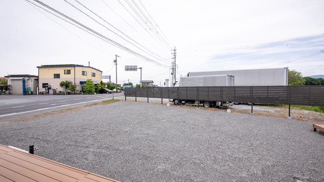 【広々ダイニングテーブルで食事会、作業に最適】【無料高速Wi-Fi】【ドームハウス1基貸し切り、完全個室のレンタルスペースの写真6