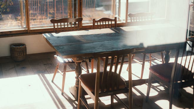 上諏訪駅から徒歩7分、まちの中にある、 静かなレンタルスペースですの写真2