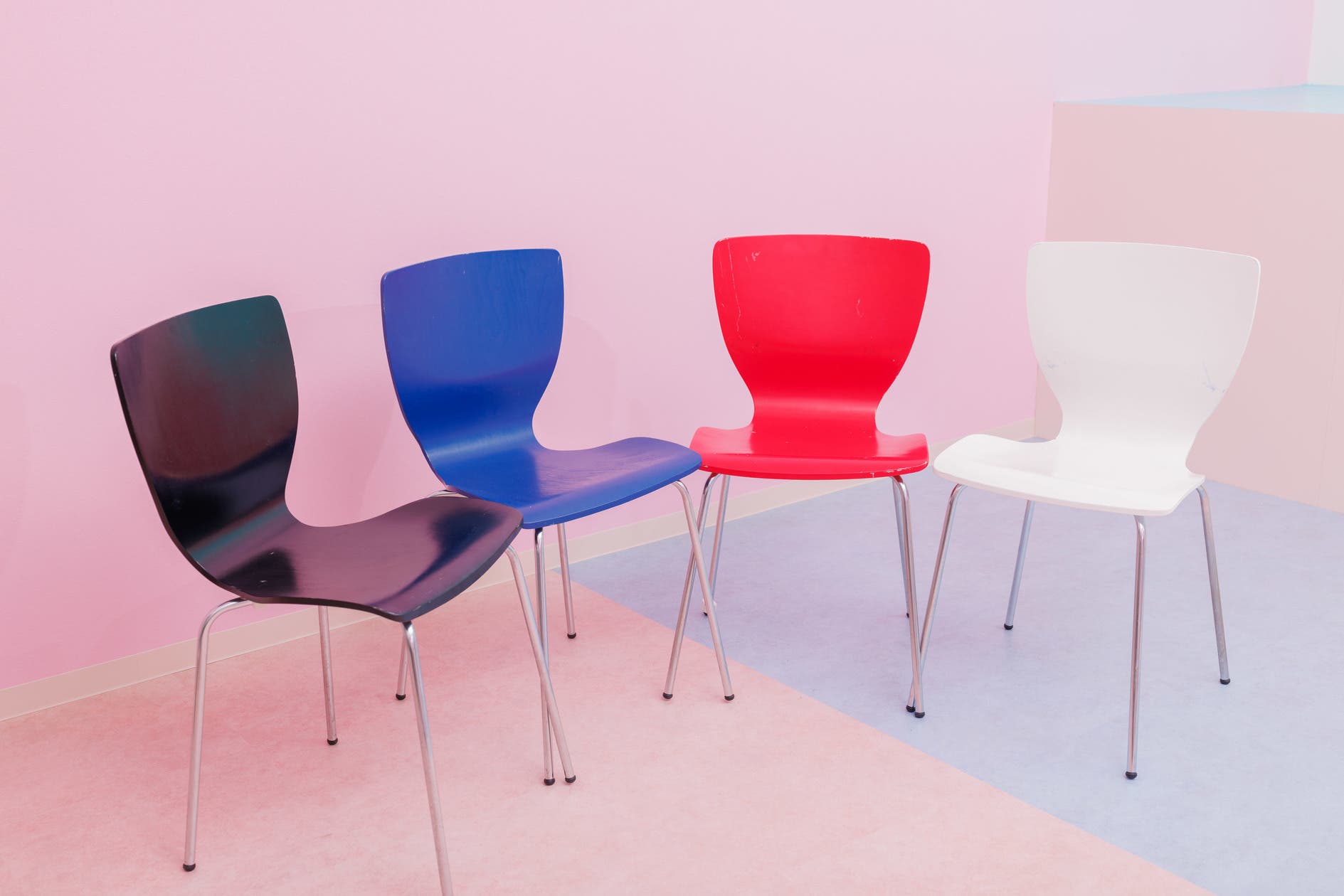 真っ白カフェ風のレンタルスペース！撮影、物販、一日カフェなんでも出来ます！船場センタービル内なので交通アクセス抜群！の写真9