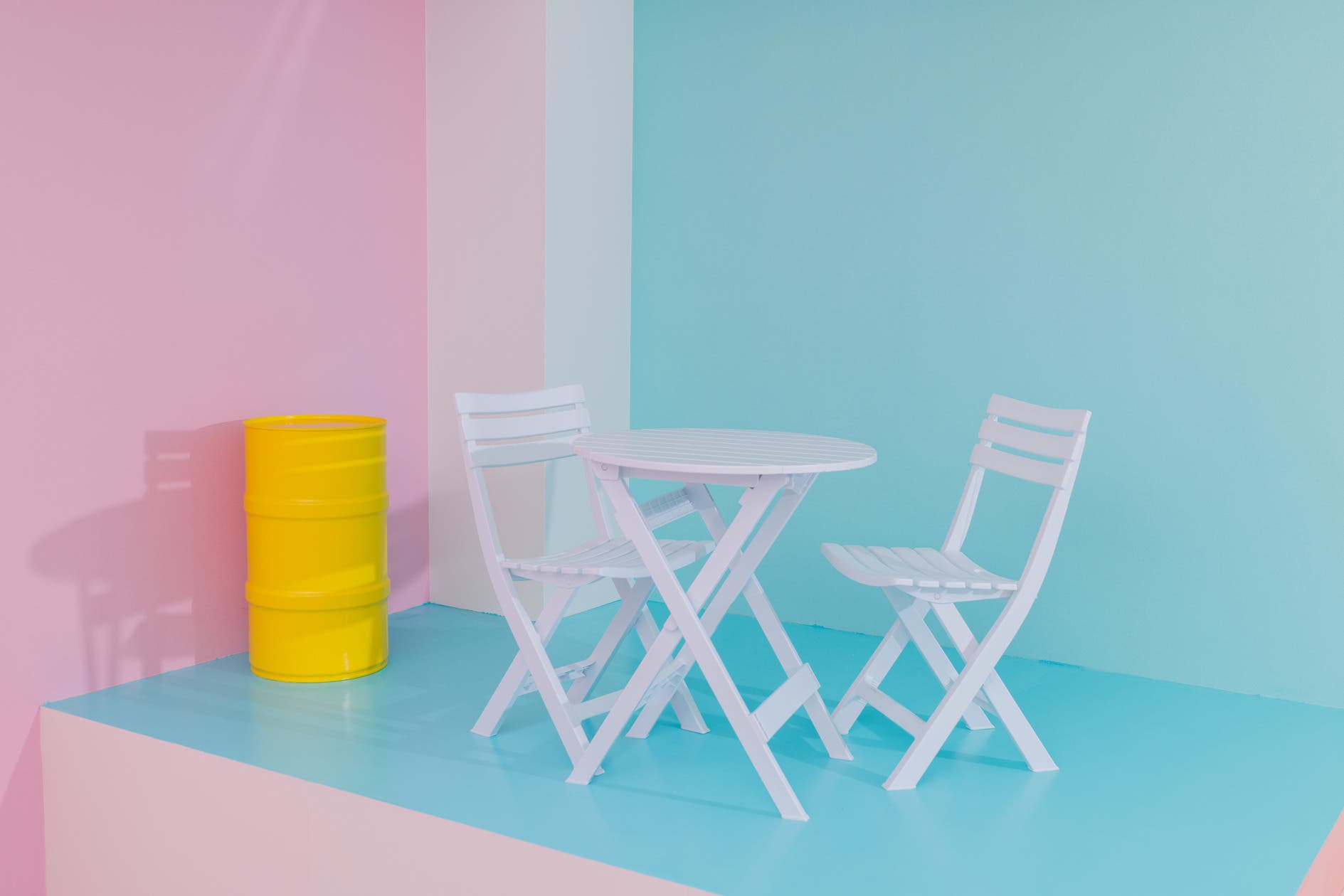 真っ白カフェ風のレンタルスペース！撮影、物販、一日カフェなんでも出来ます！船場センタービル内なので交通アクセス抜群！の写真12