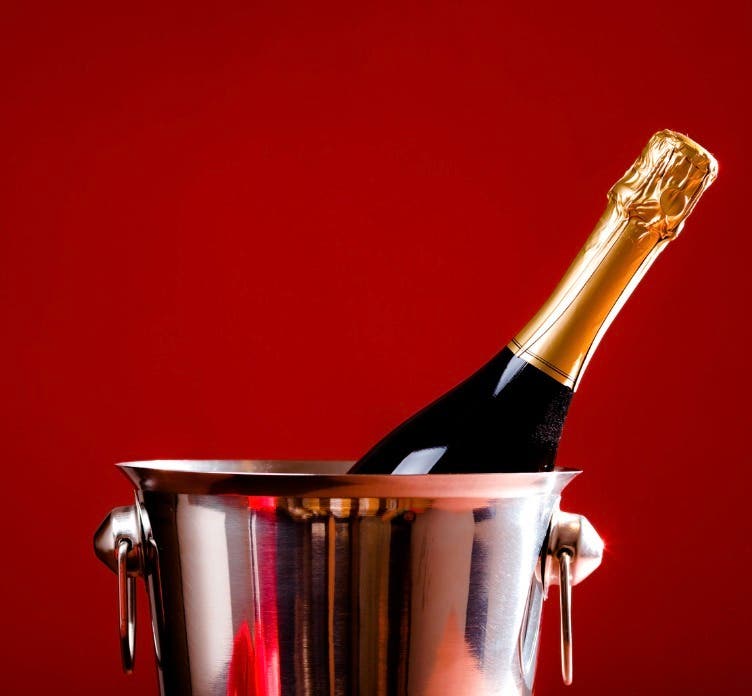 スパークリングワイン1本（グラス、シャンパンクーラーなど一式）の画像1