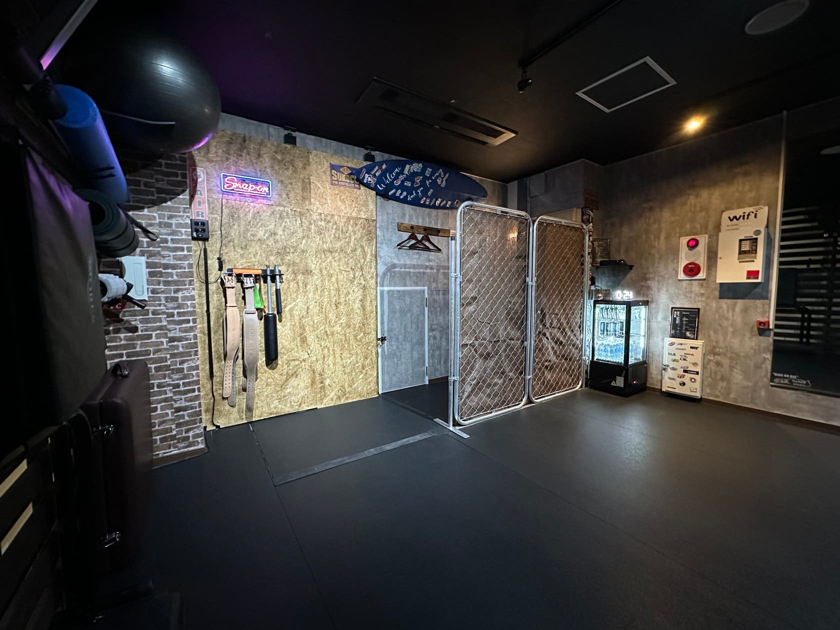 24時間OK！千葉駅徒歩1分！パーソナルトレーナ注目！本格派レンタルジムの写真5