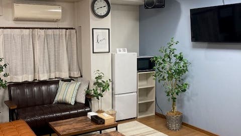 『飲食持込可能カラオケ付き』自分たちだけのオリジナルパーティーを開催できます♪冷蔵庫、電子レンジあり☆の写真1