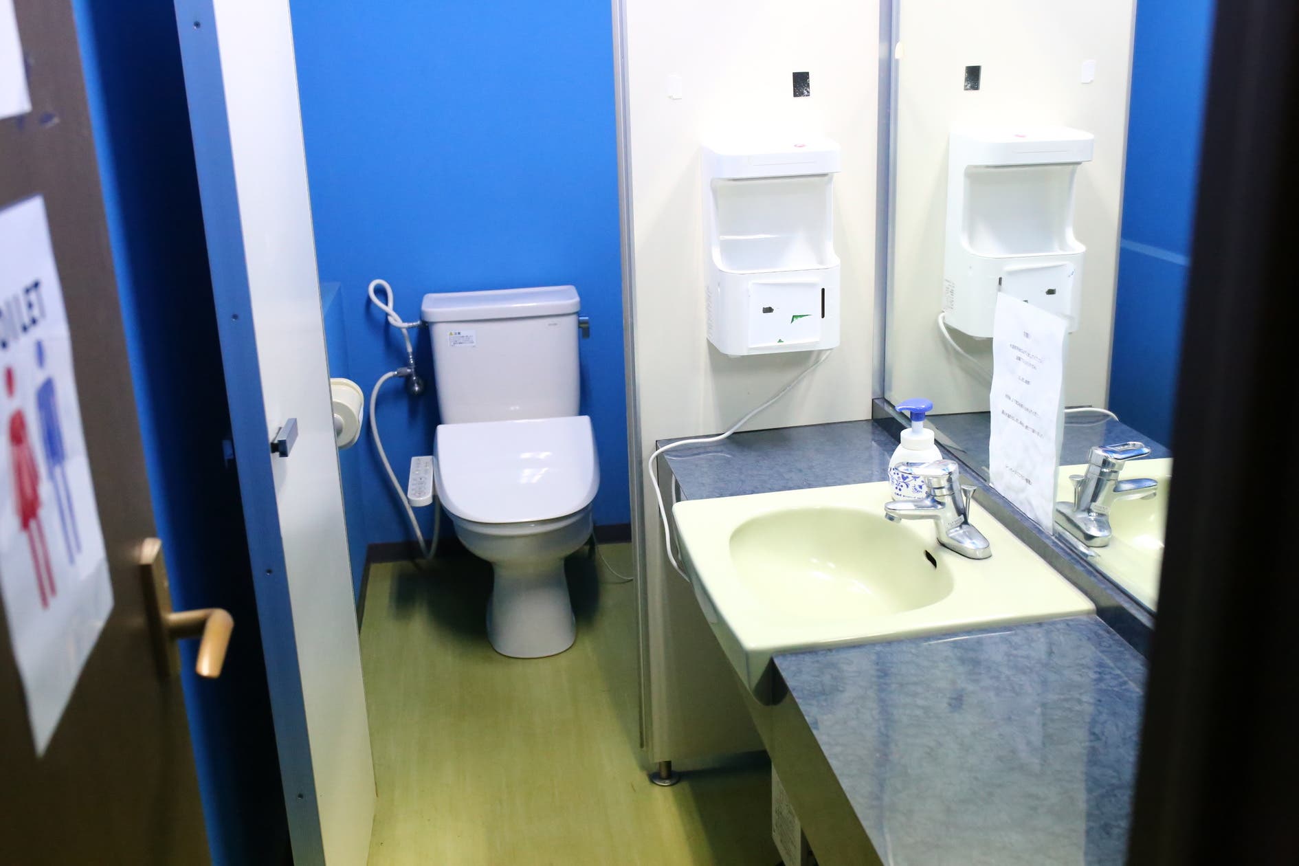 【NEW OPEN】高円寺駅徒歩2分 24h営業 映えるダンススタジオ!! 撮影や稽古など多目的で活用頂けます!!の写真11