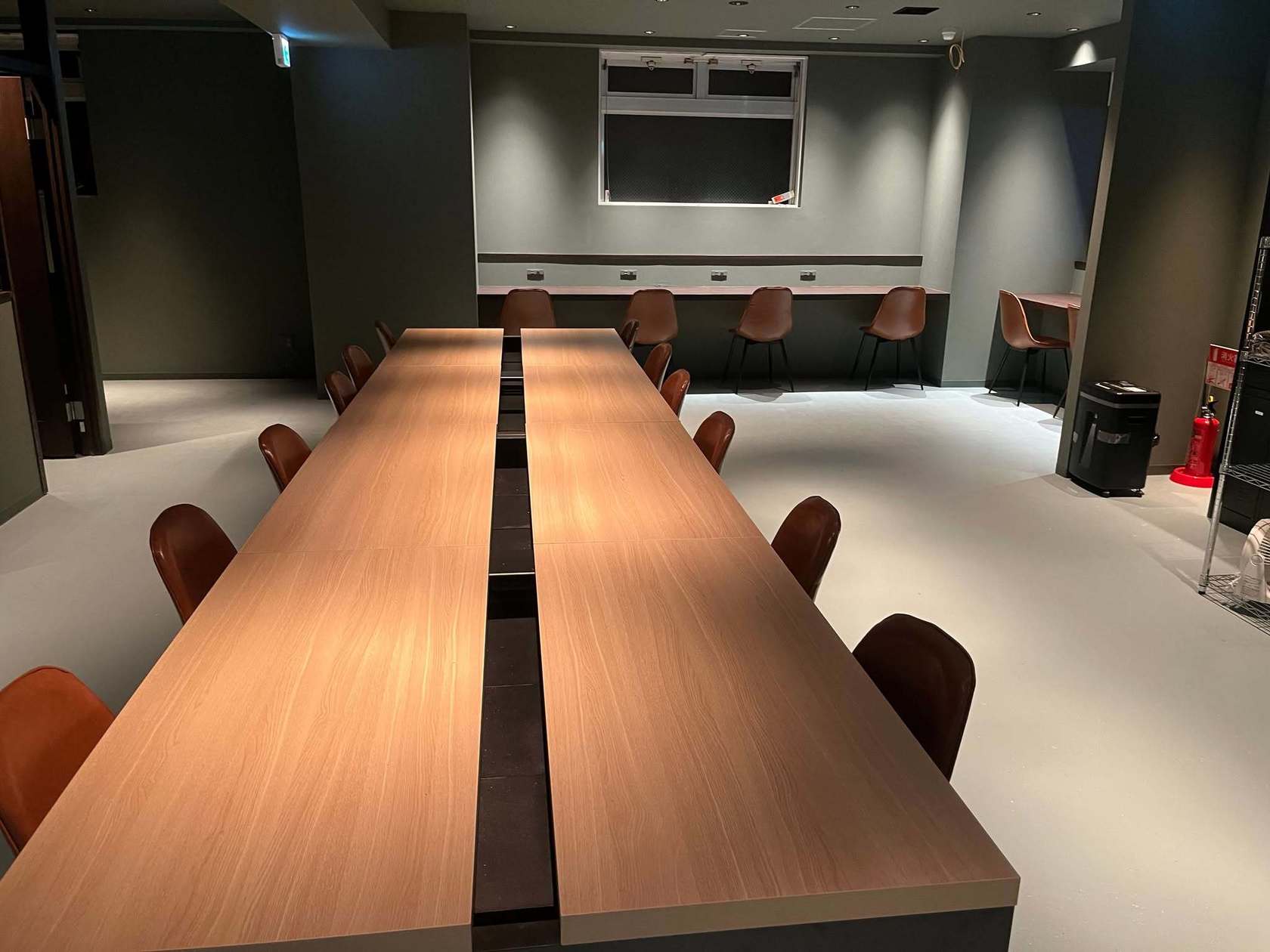 【オープン席】八王子駅徒歩3分！フリードリンク/Wi-Fi/充電器/集中したい作業に最適の写真3