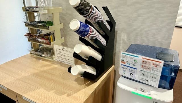 205 【新横浜駅5分】1名利用!モニター有/WEB会議/テレワーク/面接/駅近/広い個室で快適/ライブ前の待機にもの写真12