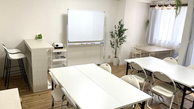 【堺筋本町駅歩5分!最寄7駅】★高速WiFiと静かな環境の隠れ家風作業部屋、オンライン会議に最適!14名まで着席可能、飲食可!の写真2