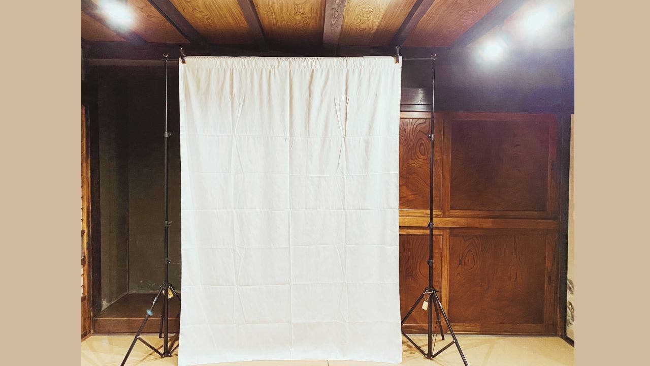 撮影機材レンタル 背景布 白黒リバーシブル(スタンド付き)の画像1