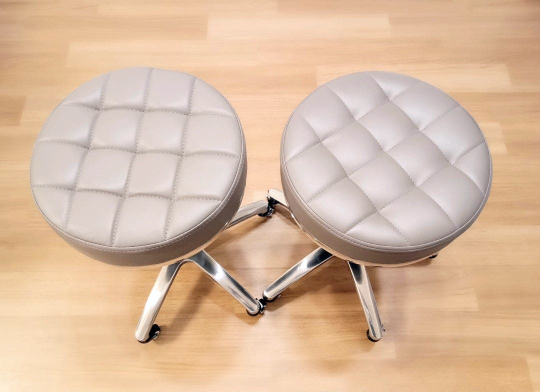 マッサージベッド2台｜メイク・サロン講習・練習・同時施術・マッサージ・パーソナルカラー診断の写真9